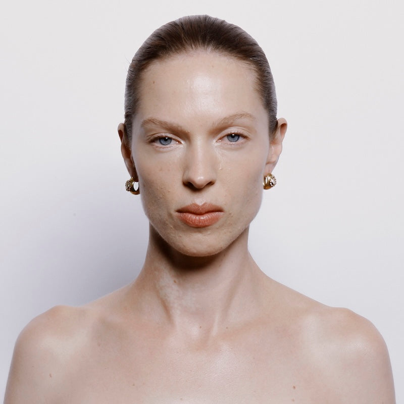 Daphne Solid Gold Hoop Earrings with Diamond – Cleopatra's Bling