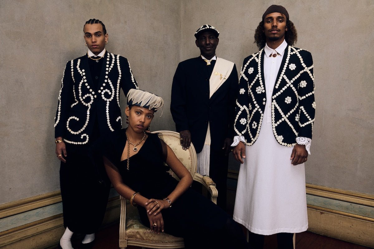 Study of a Line: A Collection Guide – Cleopatra's Bling